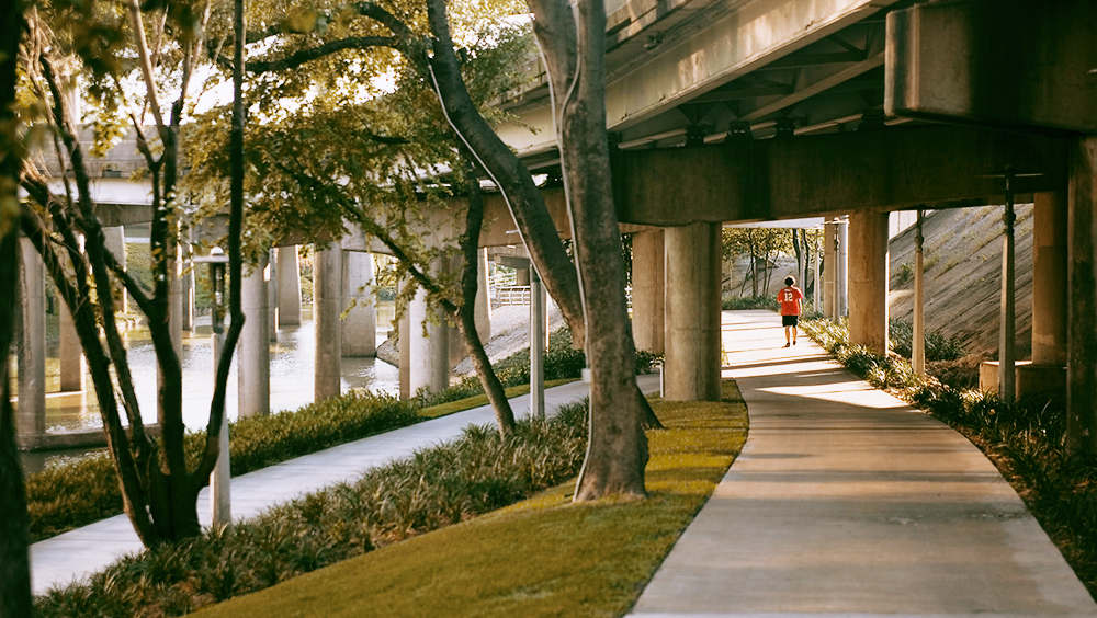 7 парков под мостами на месте заброшенных пространств – 34travel.me